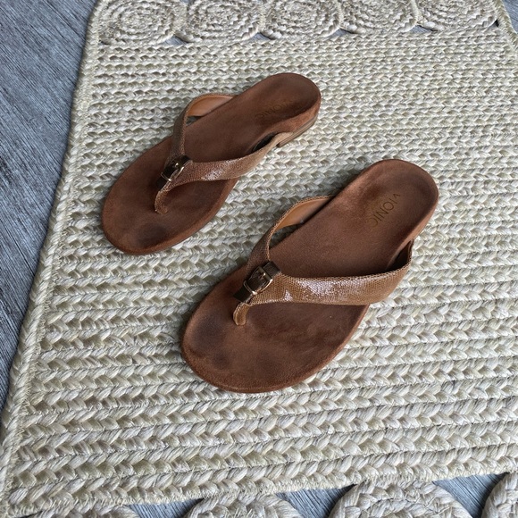 Vionic | Shoes | Orthotic Vionic Flip Flops In Tan Size 7 | Poshmark